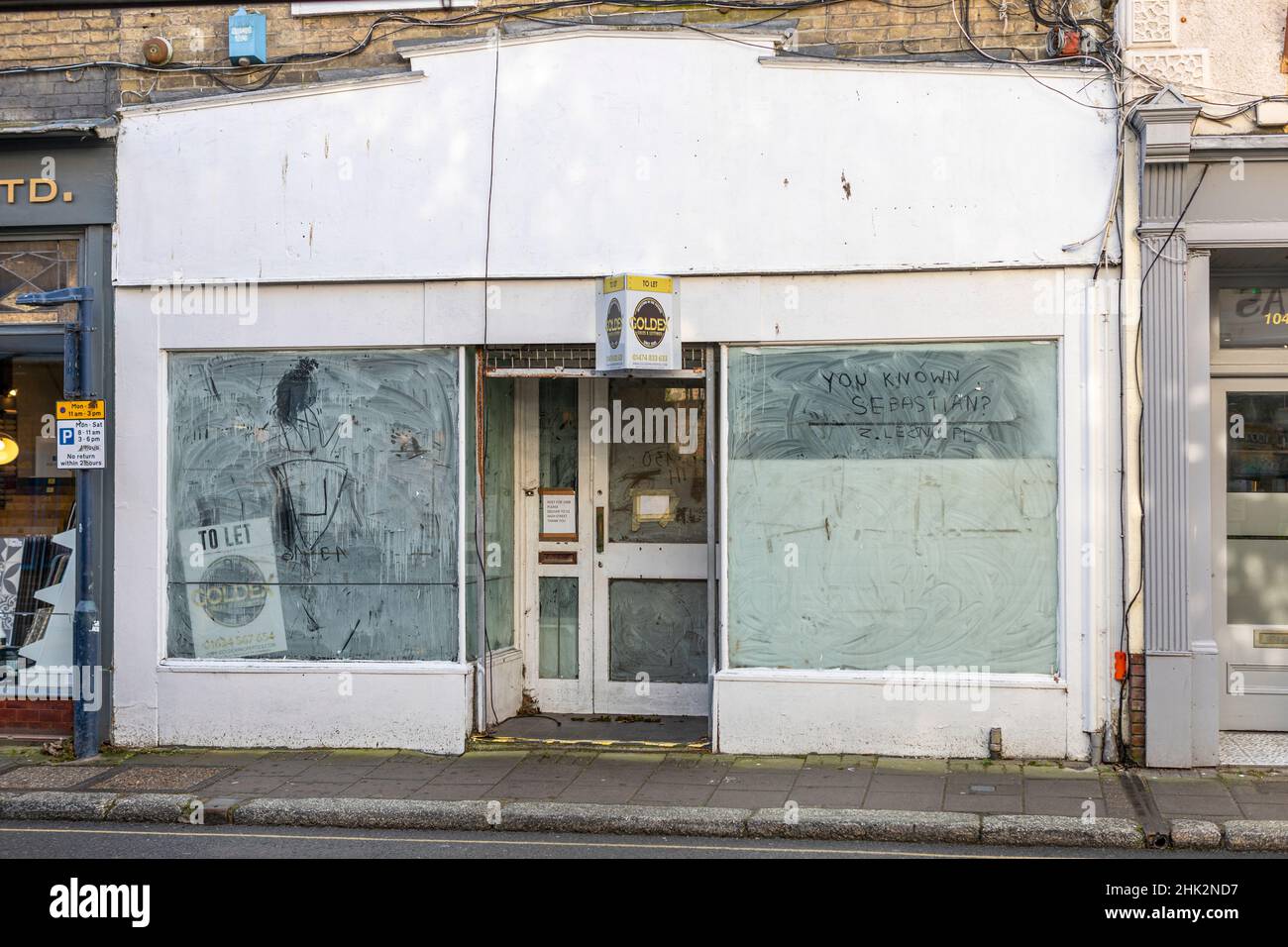 Abandoned high street hi-res stock photography and images - Alamy