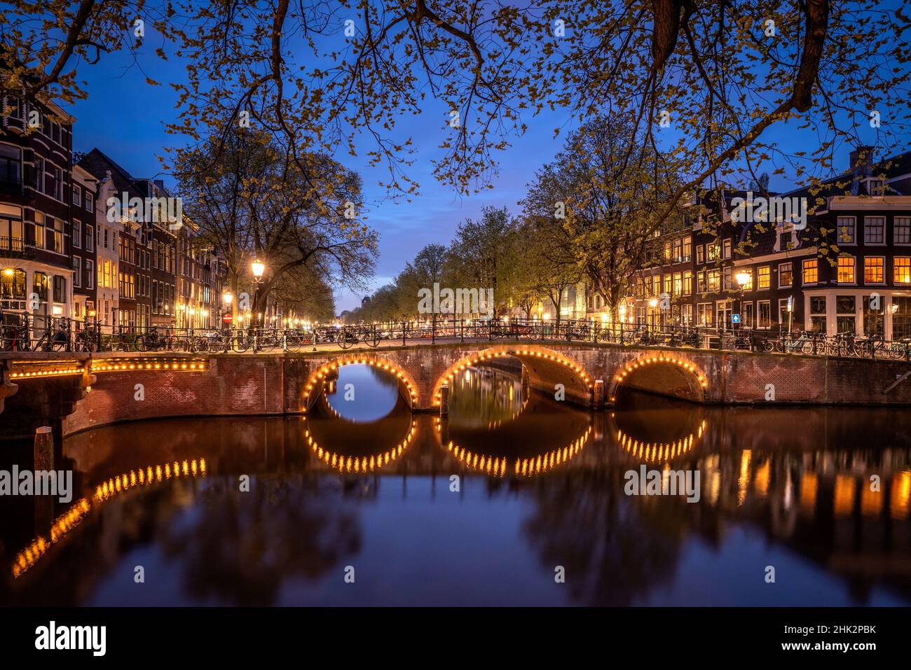 Amsterdam canal scene hi-res stock photography and images - Alamy