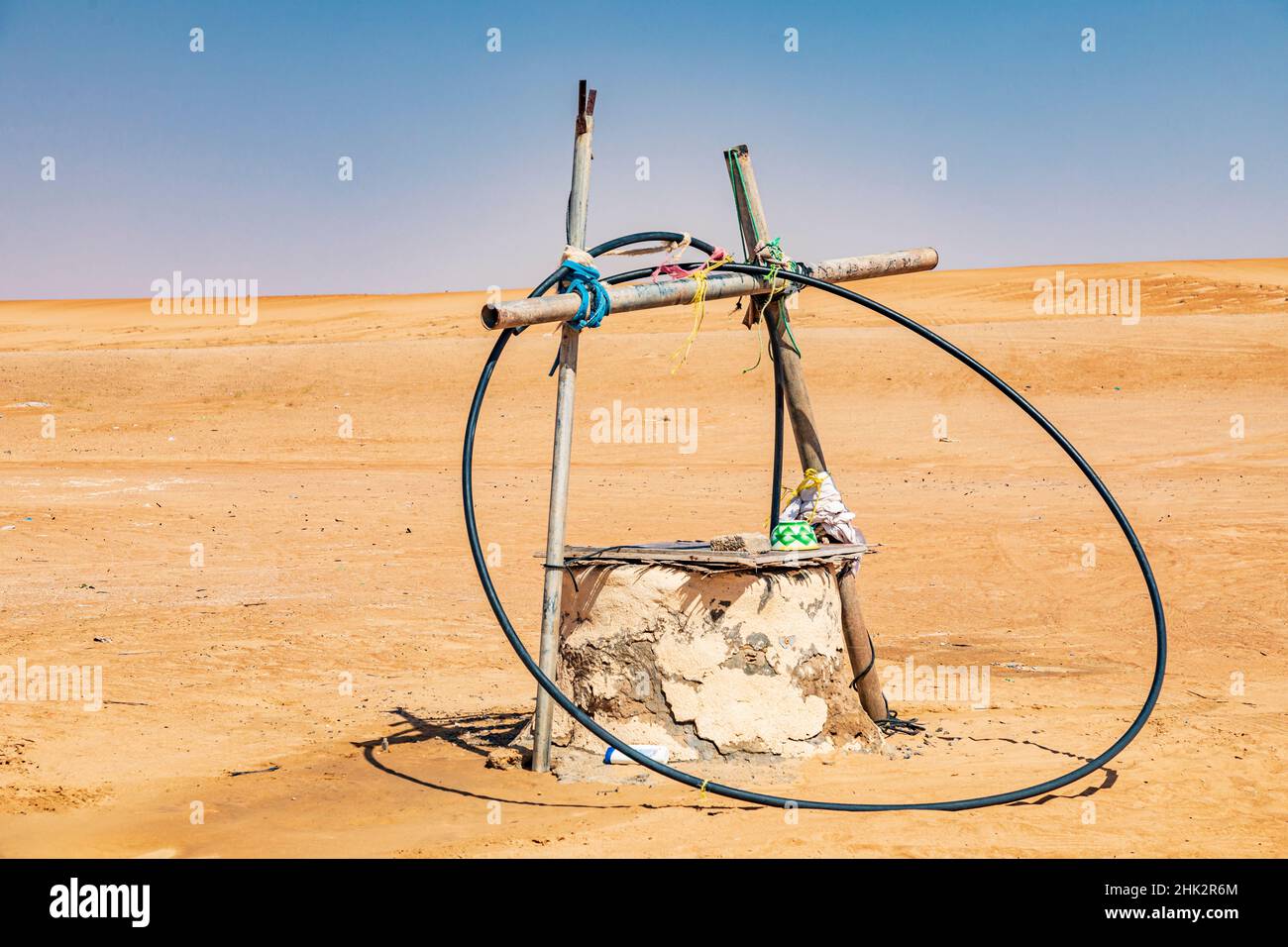 Middle East, Arabian Peninsula, Ash Sharqiyah North, Bidiyah. A water ...