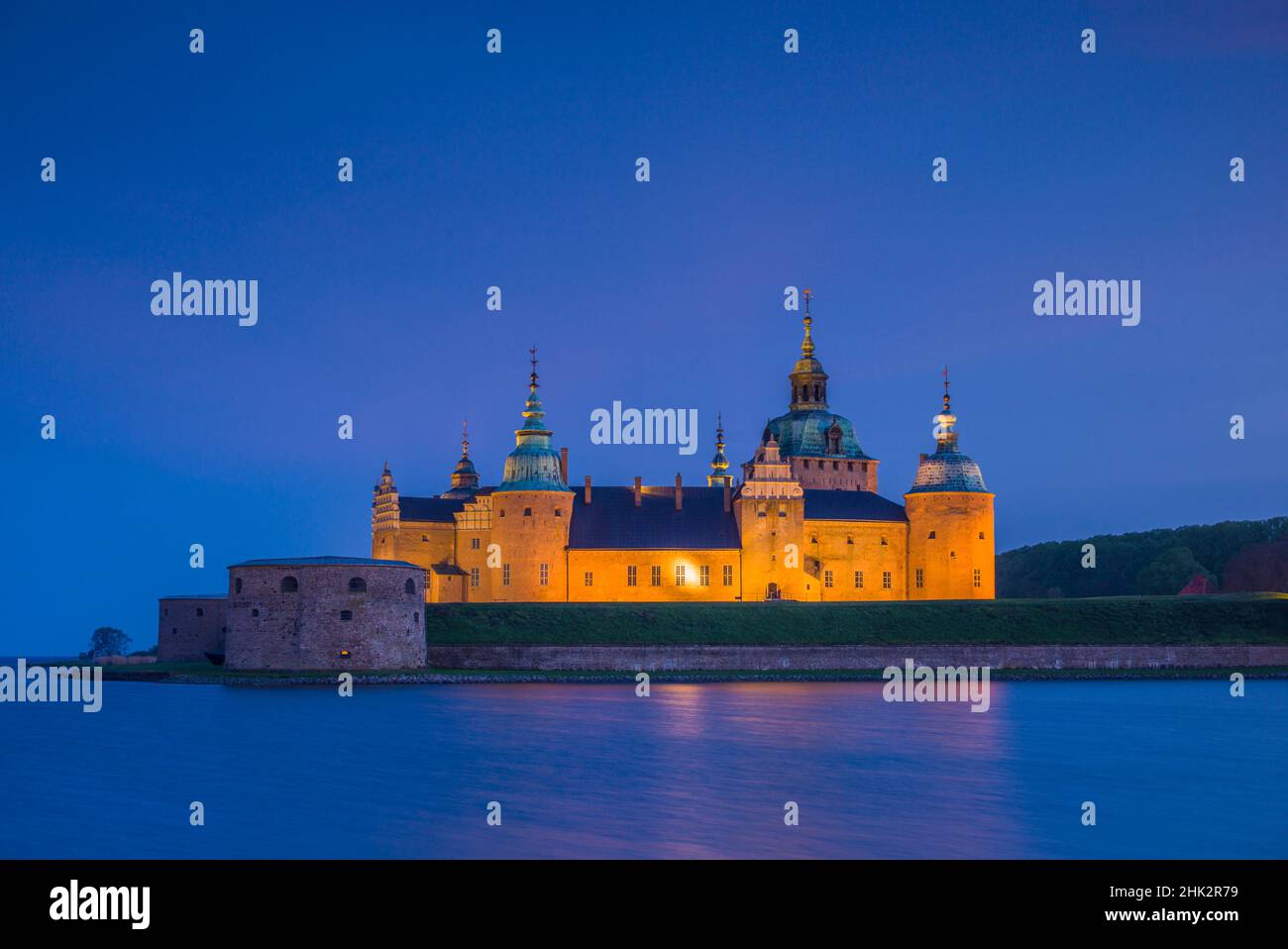 Sweden, Kalmar, Kalmar Slott castle, dusk Stock Photo - Alamy