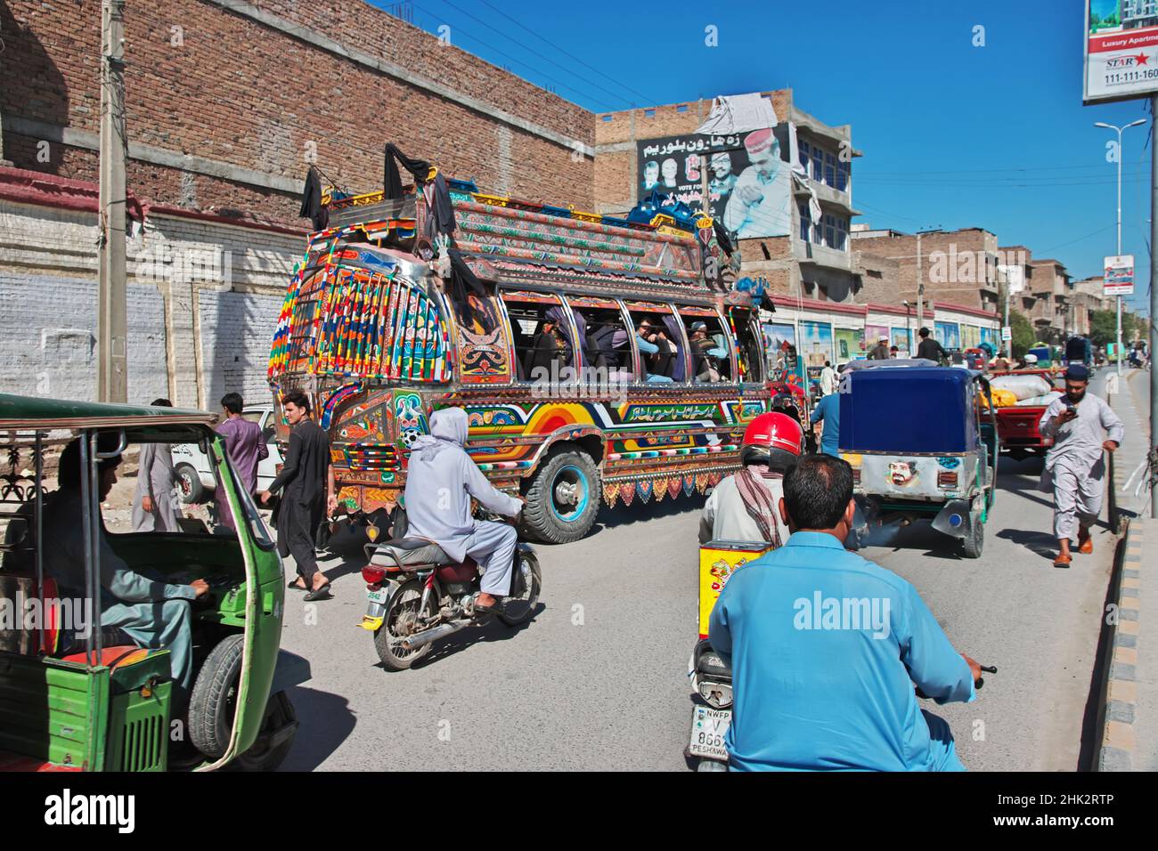 Bus peshawar pakistan hi-res stock photography and images - Alamy