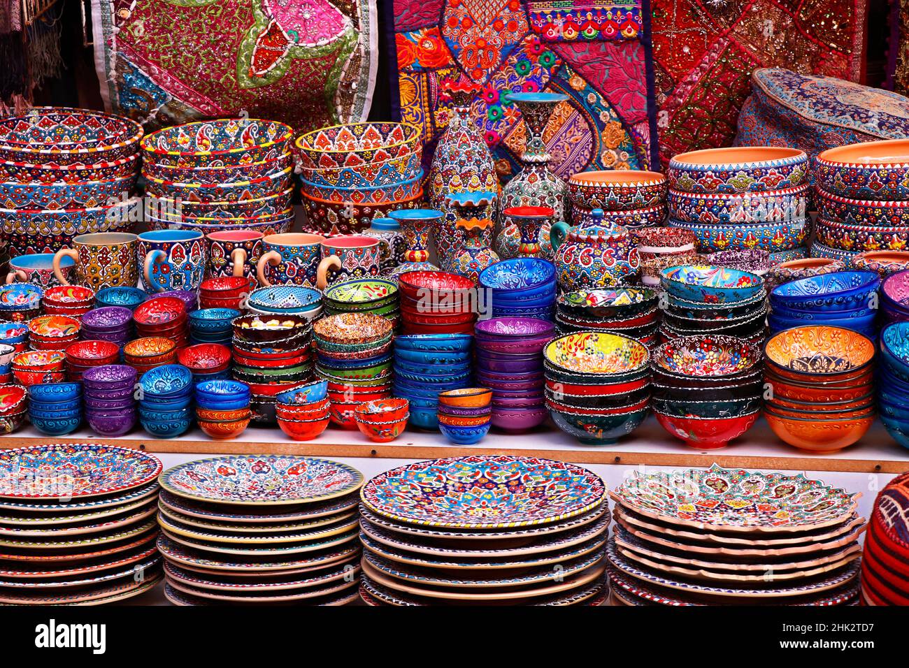 Printed earthenware hi-res stock photography and images - Alamy