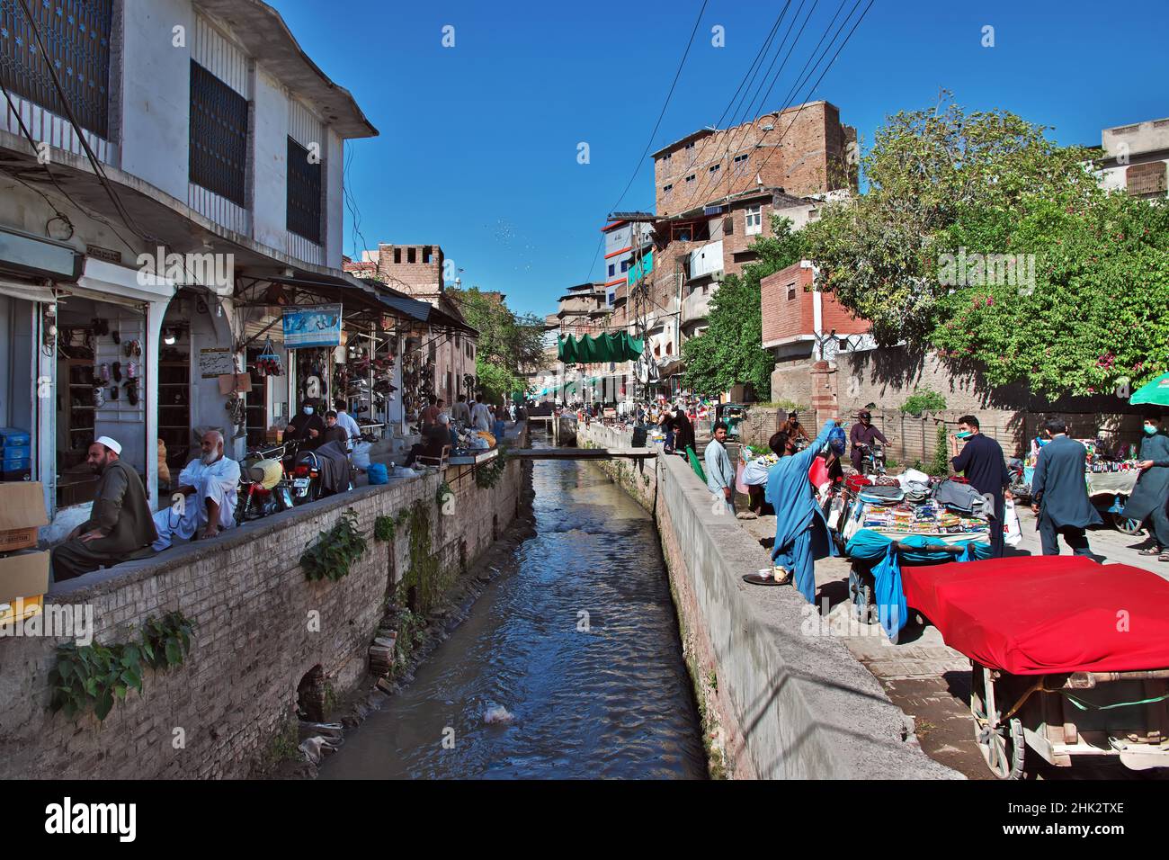 The local market, bazaar in Peshawar, Pakistan Stock Photo - Alamy