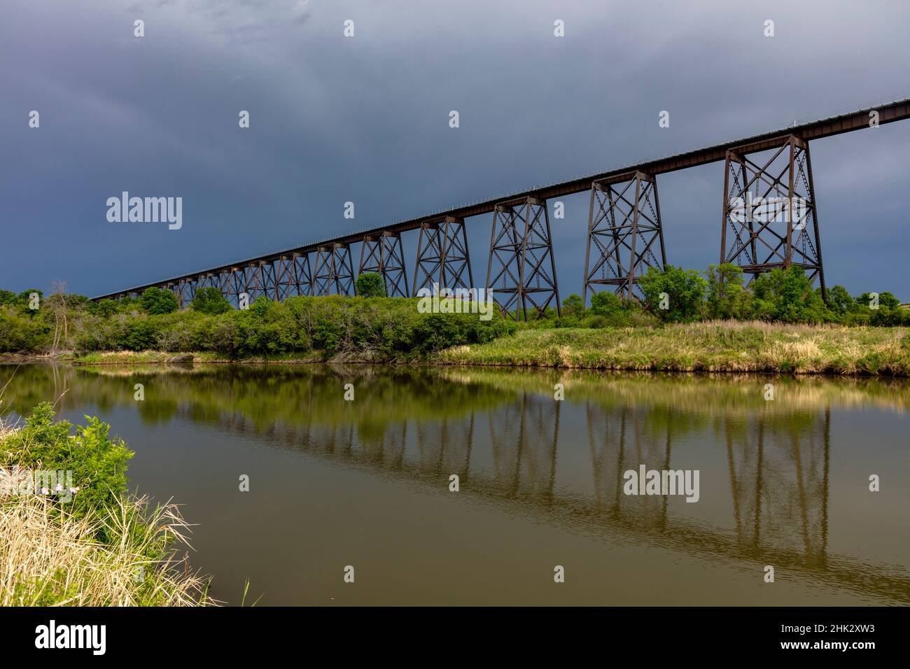 Hi line railroad bridge hi-res stock photography and images - Alamy