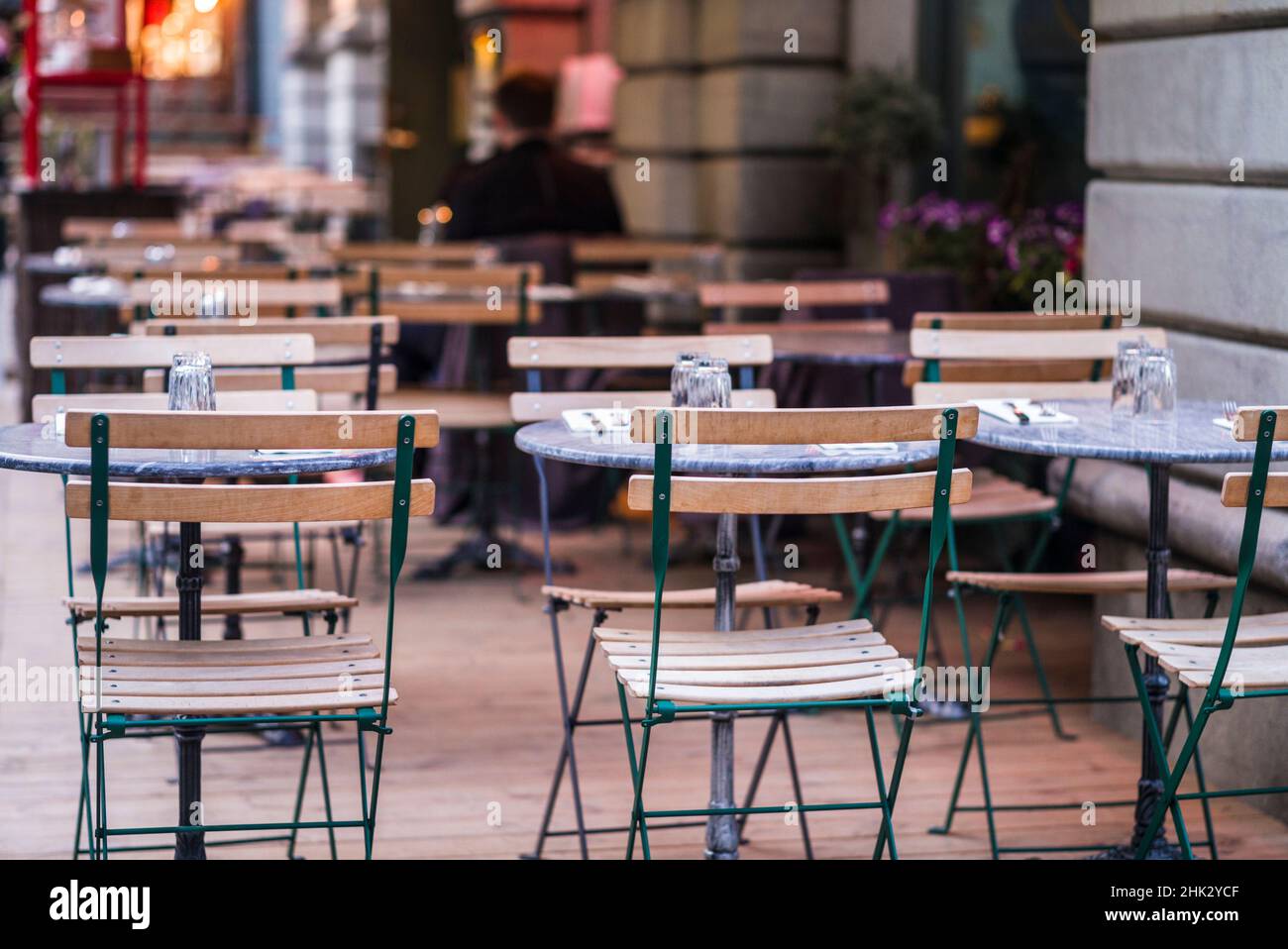Sweden, Stockholm, Gamla Stan, Old Town, cafe tables Stock Photo - Alamy