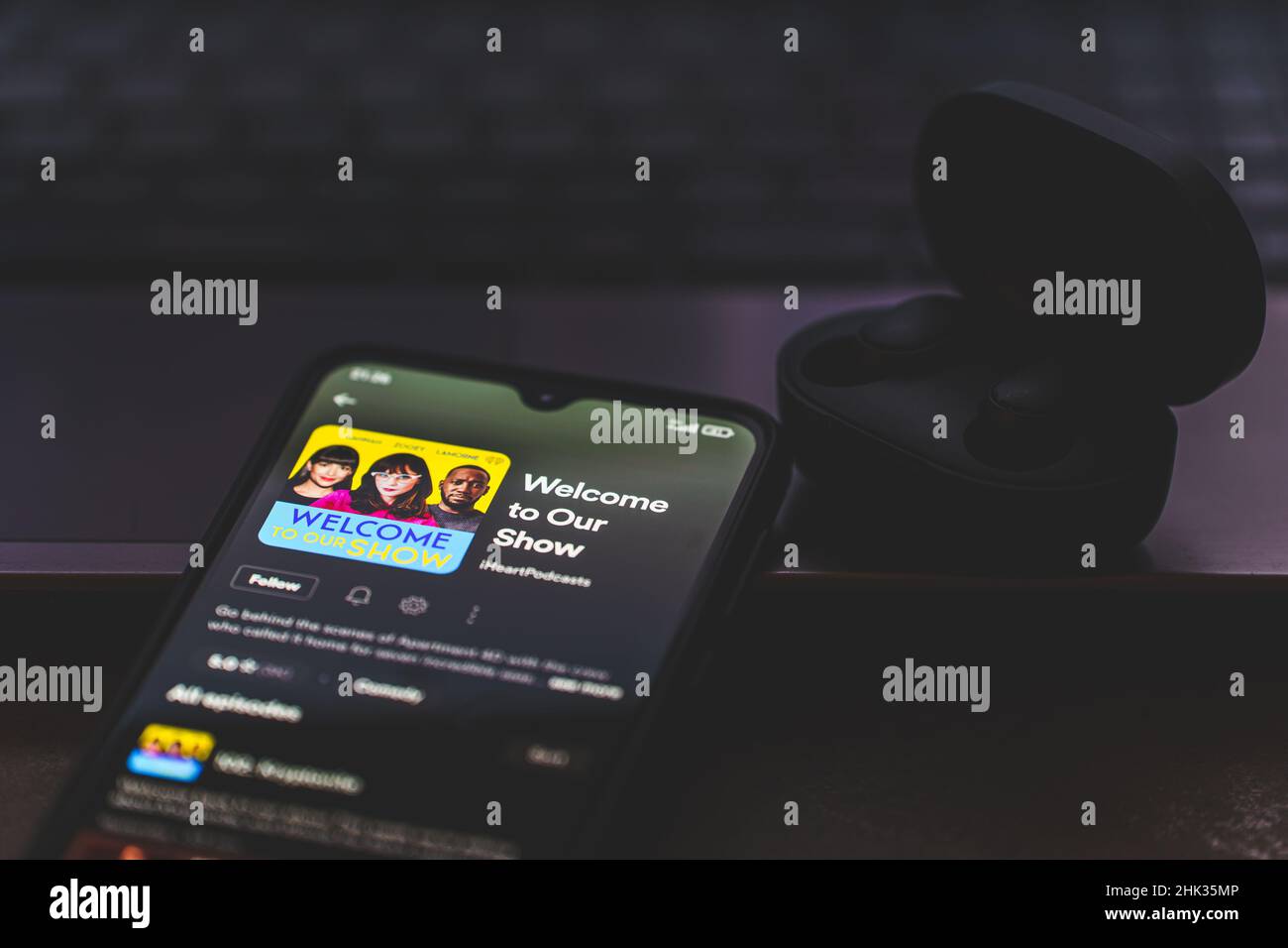 Welcome to our show podcast hi-res stock photography and images - Alamy