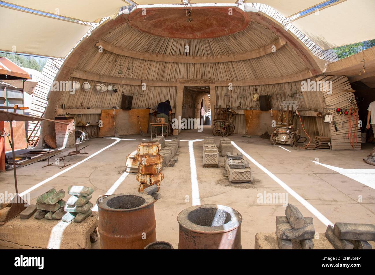 Cosanti scottsdale hi-res stock photography and images - Alamy