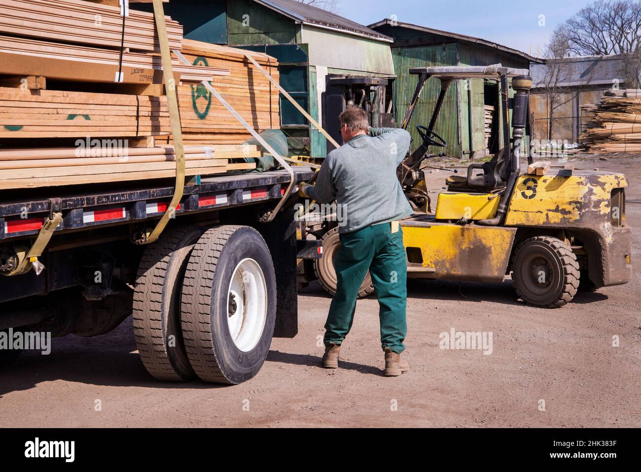 Lumber carrier hi-res stock photography and images - Alamy
