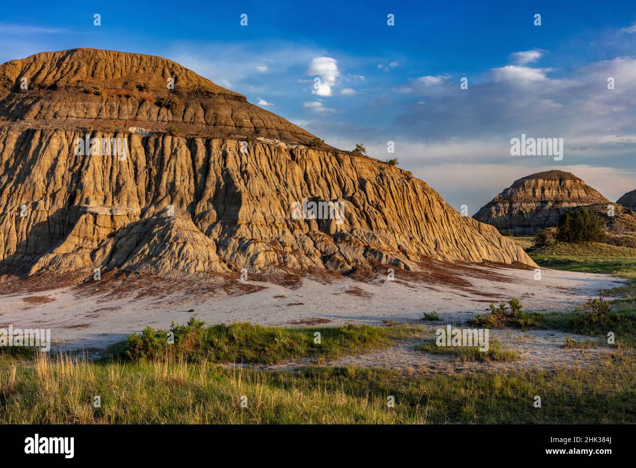 Badlands formations in Theodore Roosevelt National Park, North Dakota ...