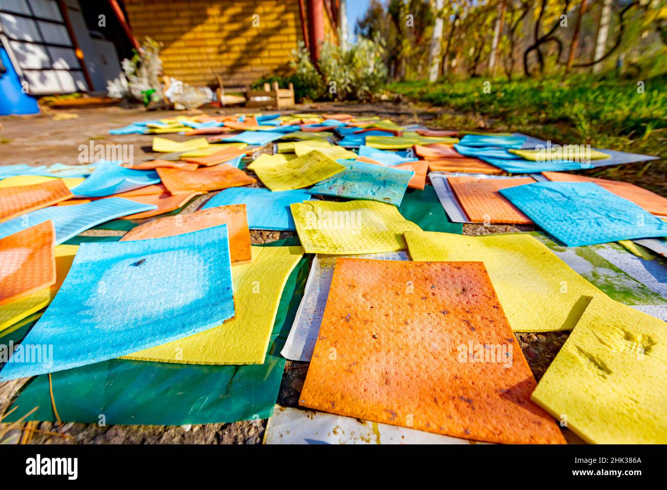 Dust cloths hi-res stock photography and images - Alamy