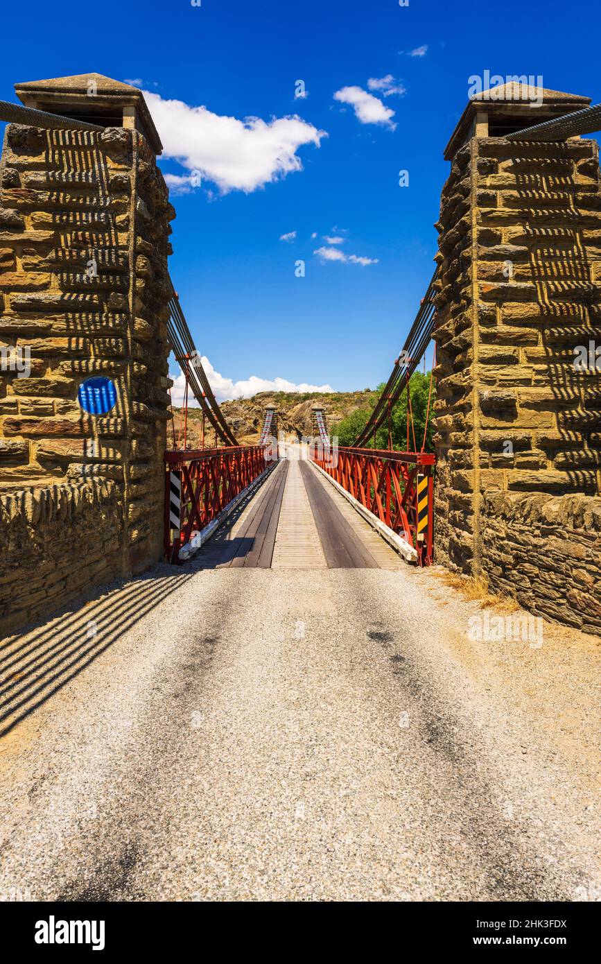 The Daniel O'Connell Bridge, Ophir, Central Otago, South Island, New ...
