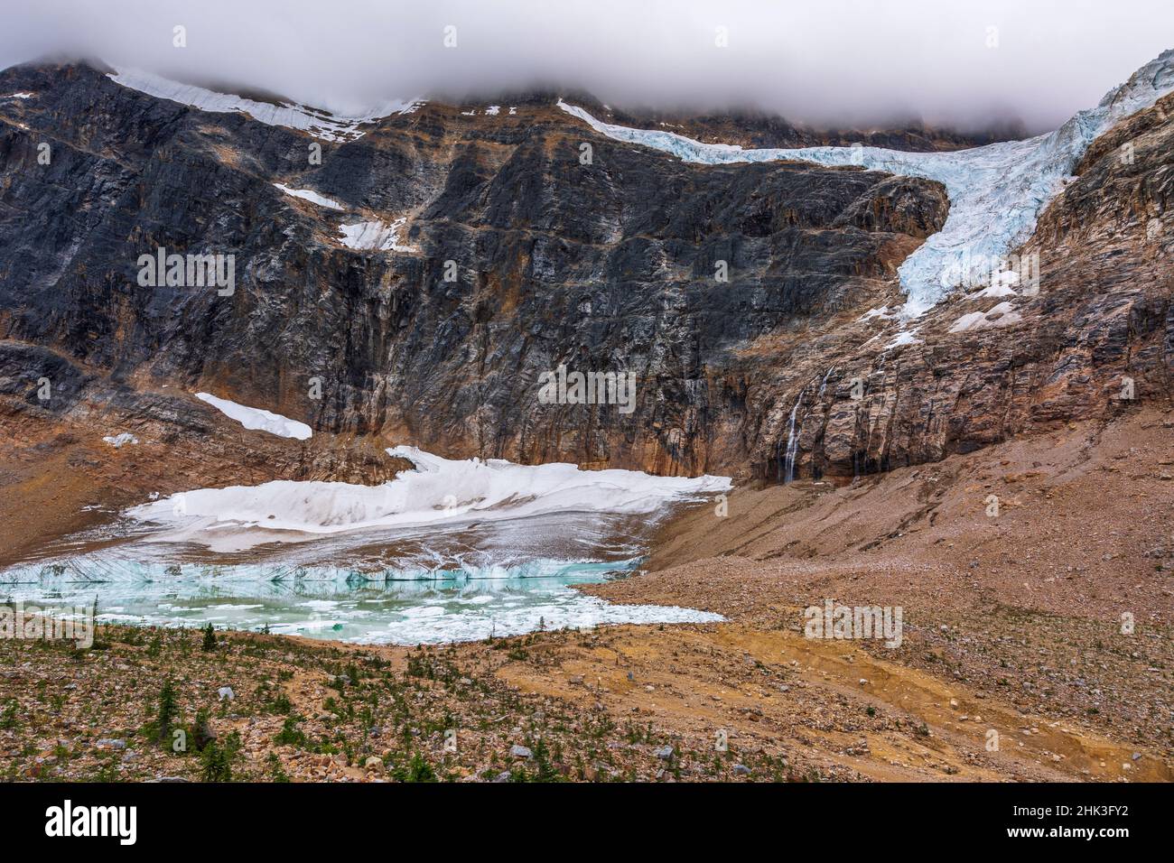 The Angel Glacier and icebergs on meltwater, Mount Edith Cavell, Jasper ...