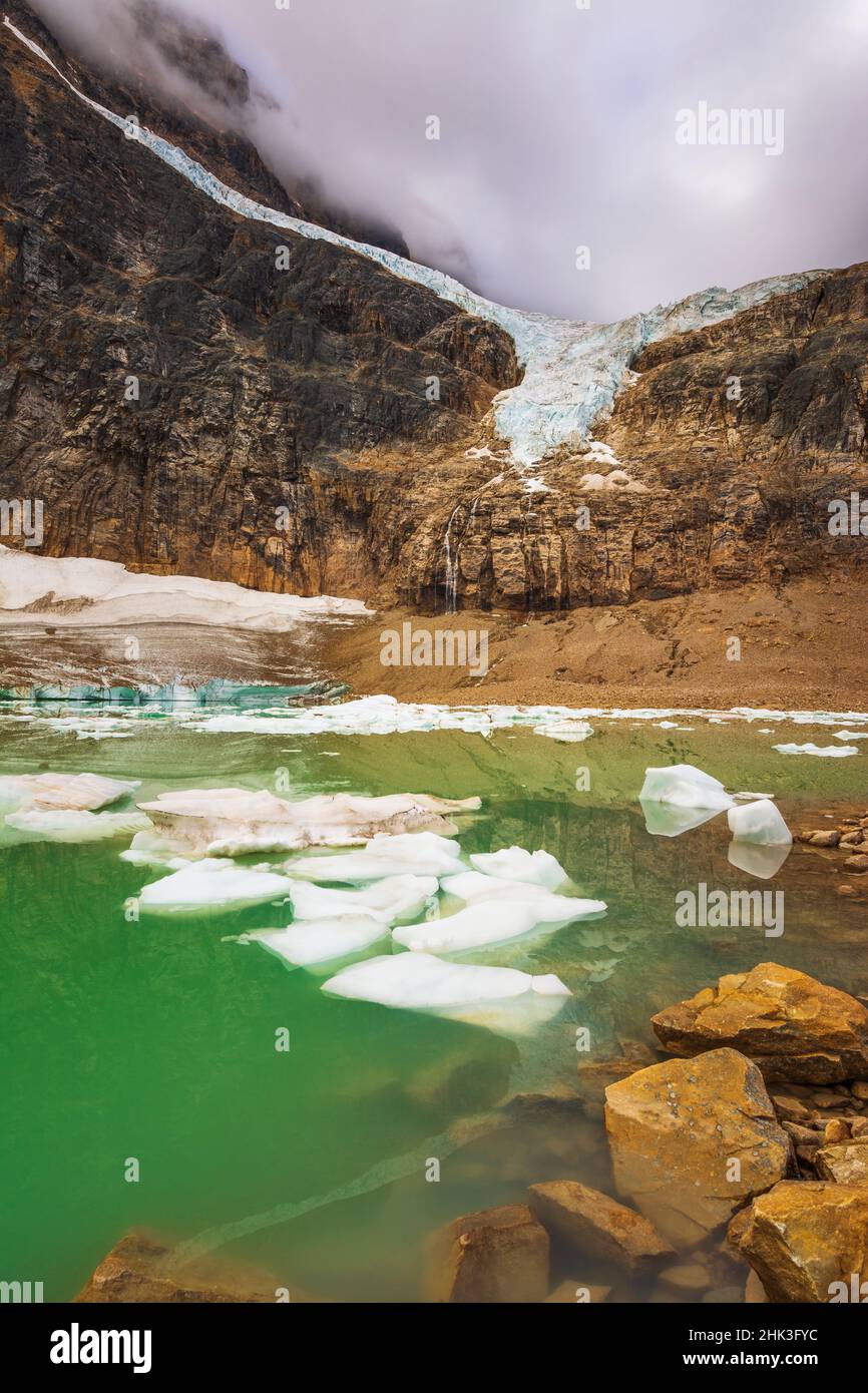 The Angel Glacier and icebergs on meltwater, Mount Edith Cavell, Jasper ...