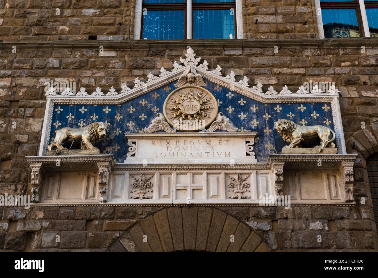 Marble frontispiece of 1528 with two lions on Palazzo Vecchio, Florence ...