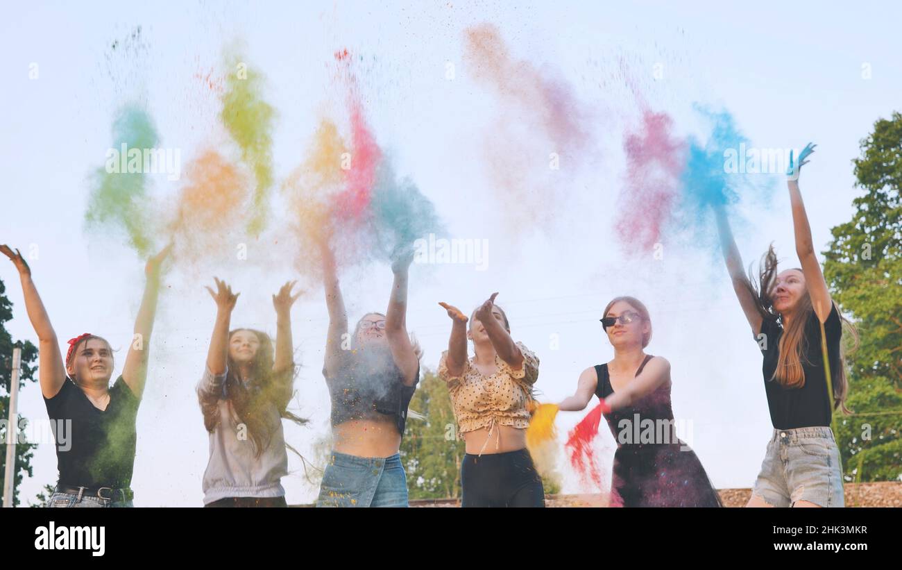 Holly holi color powder powder hi-res stock photography and images - Alamy