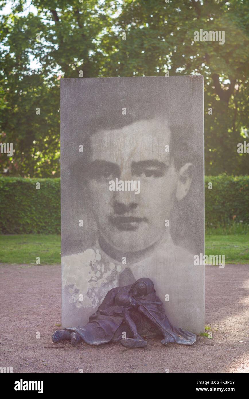 Sweden, Vastragotland and Bohuslan, Gothenburg, monument to Swedish ...