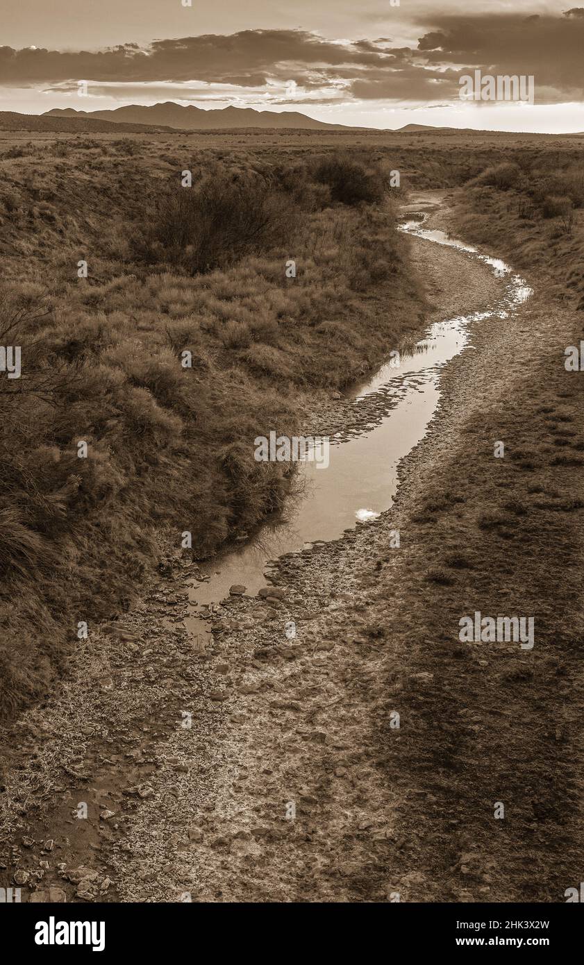 Dry stream mexico hi-res stock photography and images - Alamy