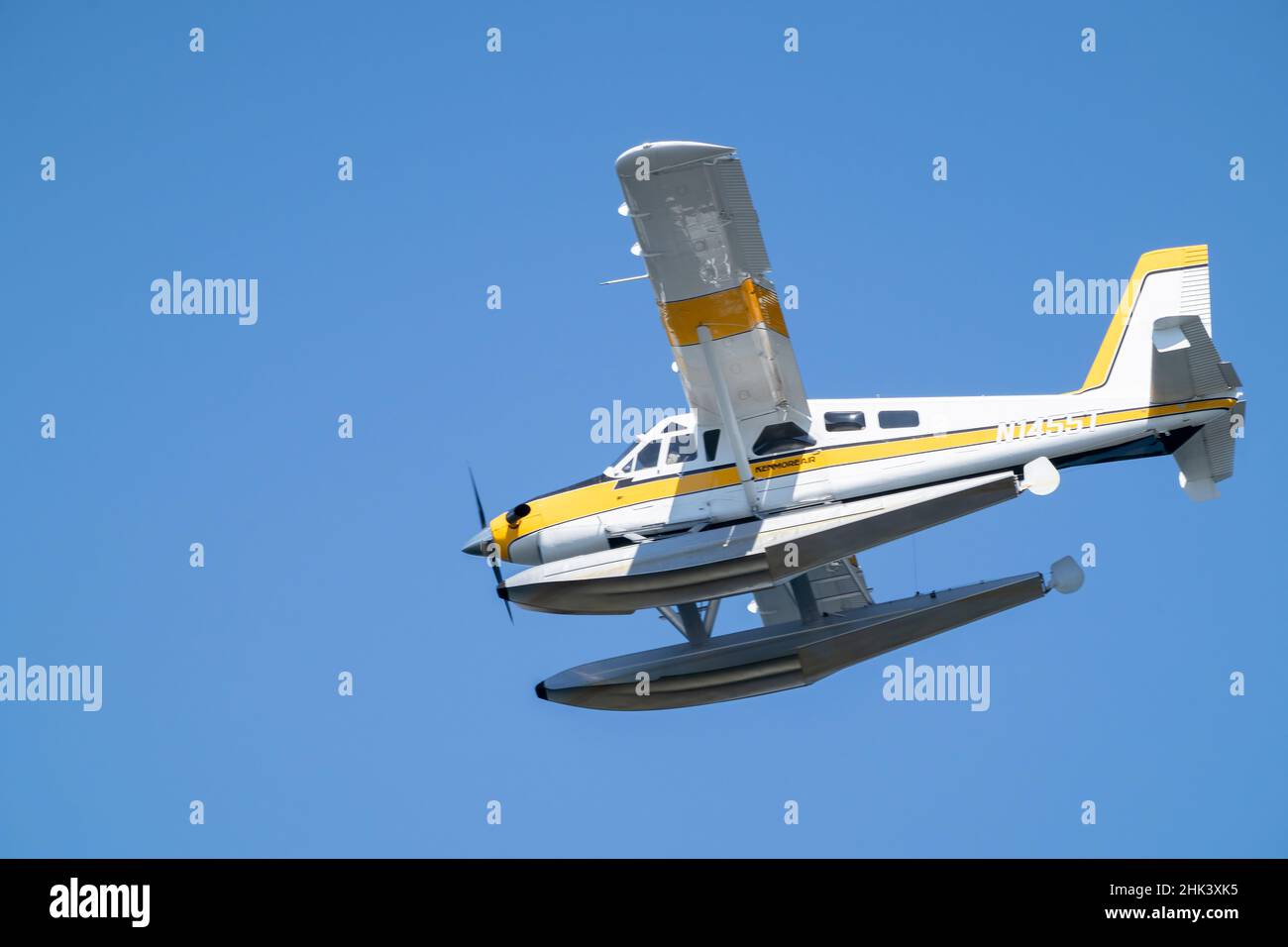 Issaquah, Washington State, USA. Kenmore Air charter float plane flying ...