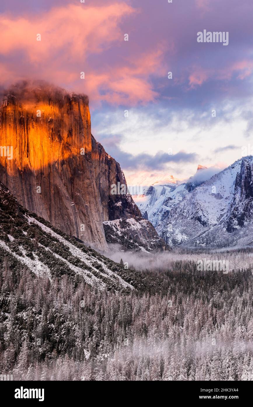 Yosemite valley california winter landscape hi-res stock photography ...