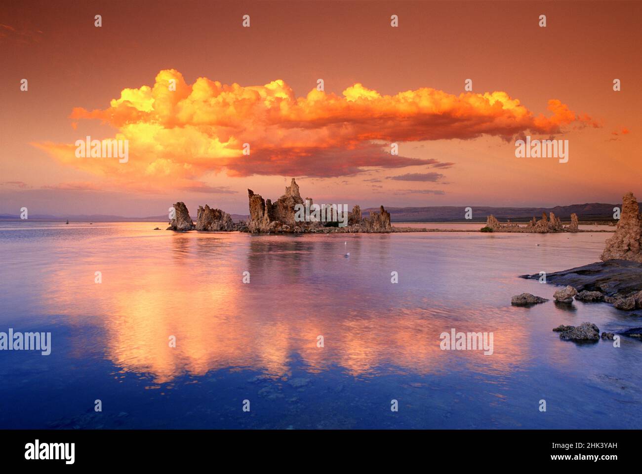 Mono basin hi-res stock photography and images - Alamy