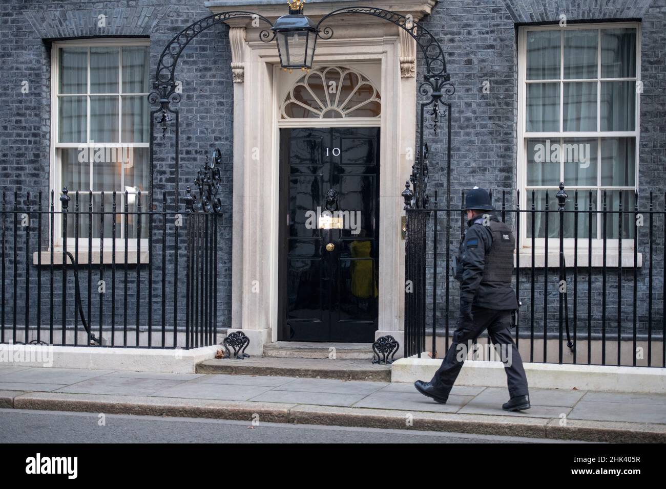 Downing Street, London, UK. 1 February 2022. A Metropolitan Police ...