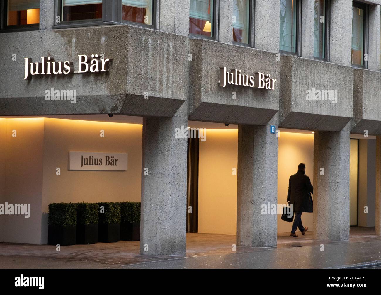 Julius baer logo hi-res stock photography and images - Alamy