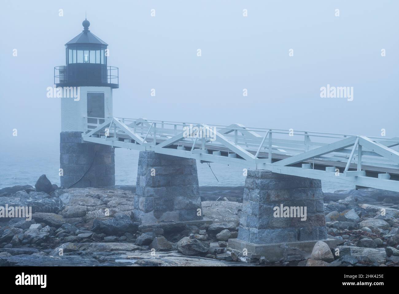 USA, Maine, Port Clyde. Marshall Point Lighthouse in the fog Stock ...