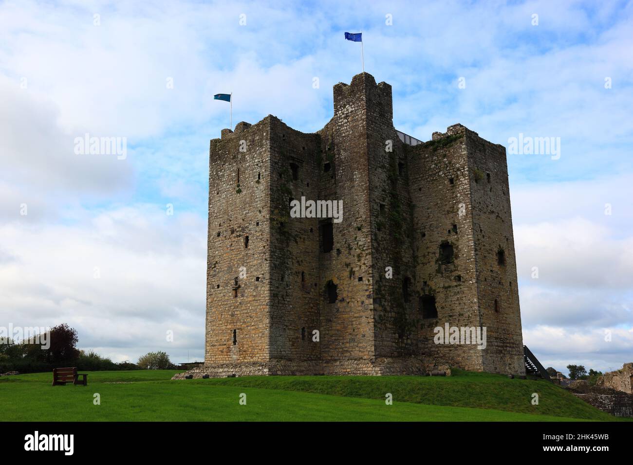 Irische mittelalterliche architektur hi-res stock photography and ...