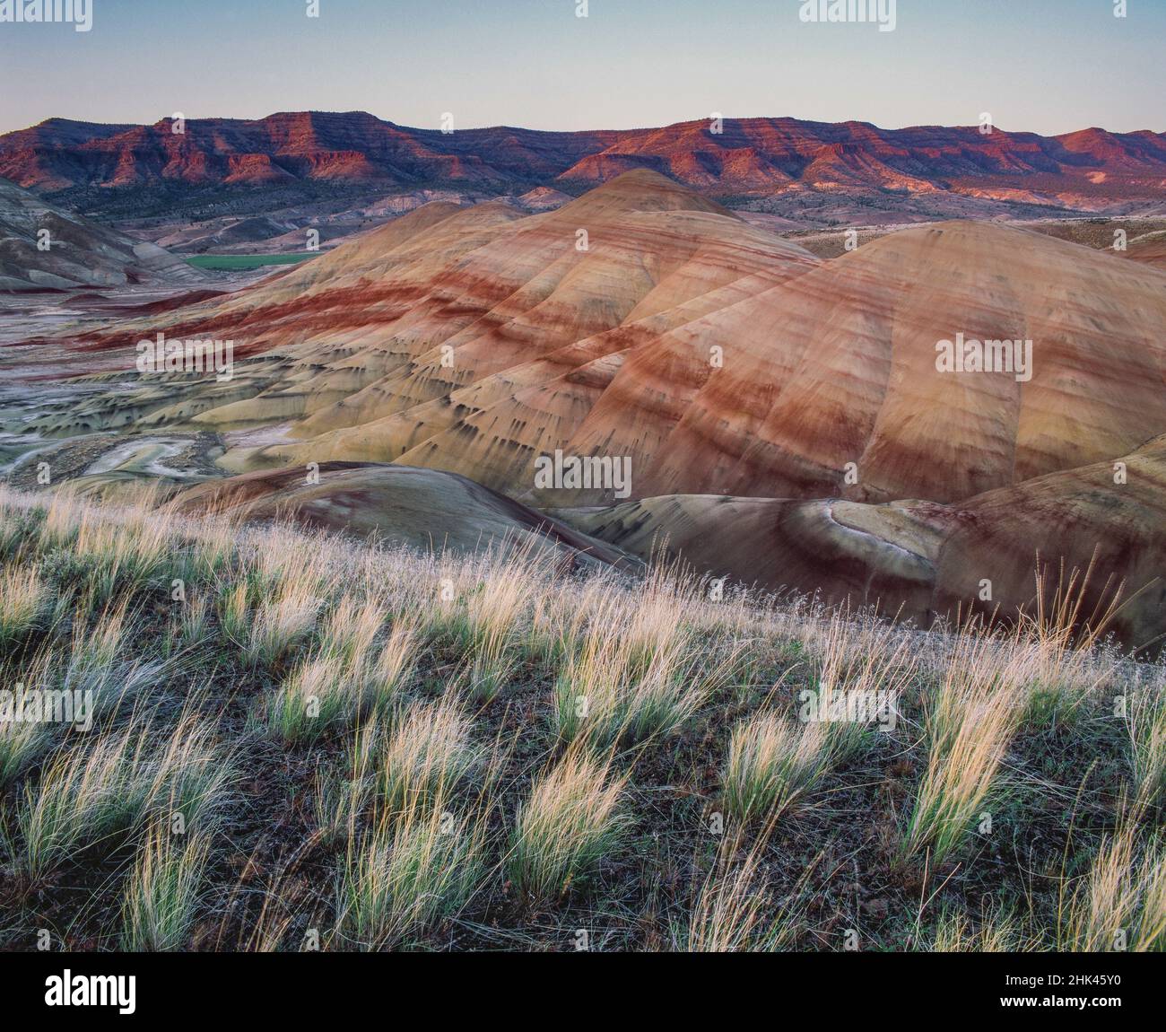 John day fossil bed monument national hi-res stock photography and ...