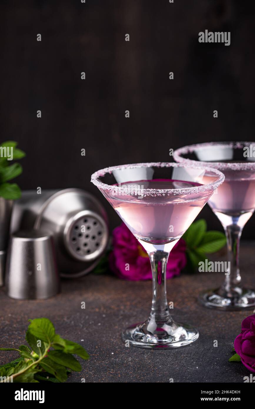 Rose syrup cocktail hi-res stock photography and images - Alamy