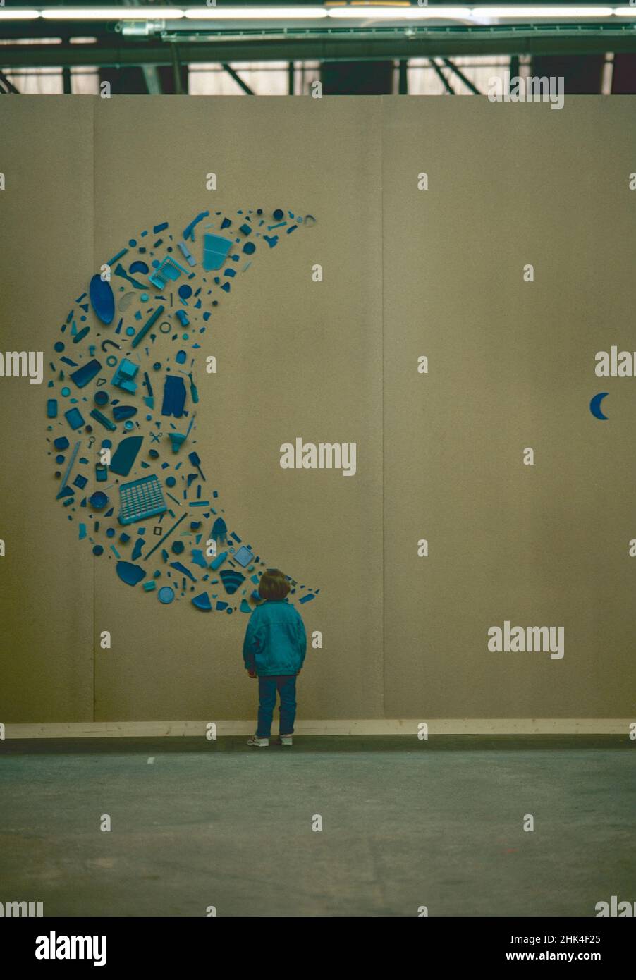 Blue Moon, artwork by British sculptor Tony Cragg, 1980 Stock Photo - Alamy