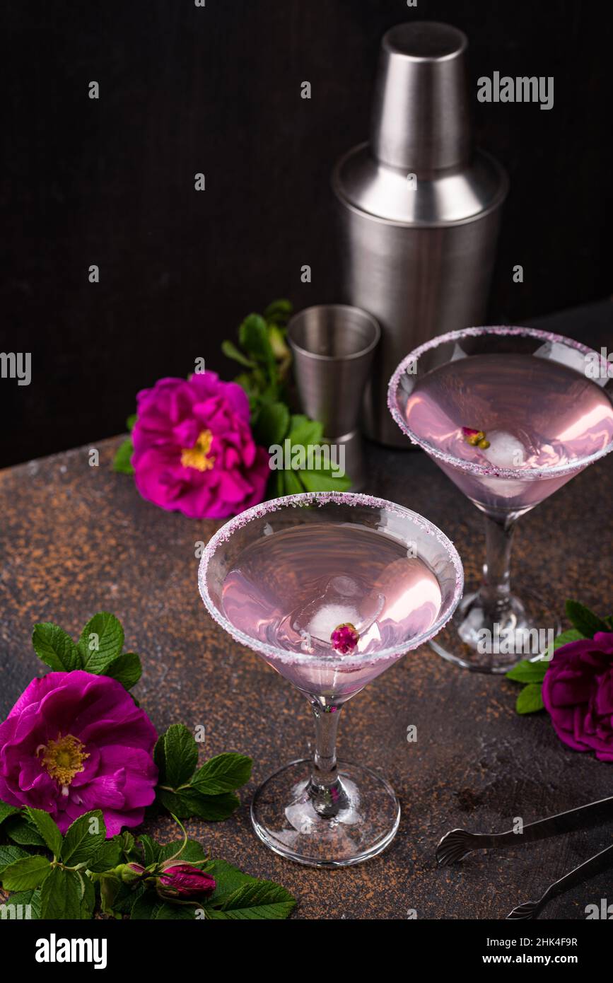 Rose syrup cocktail hi-res stock photography and images - Alamy