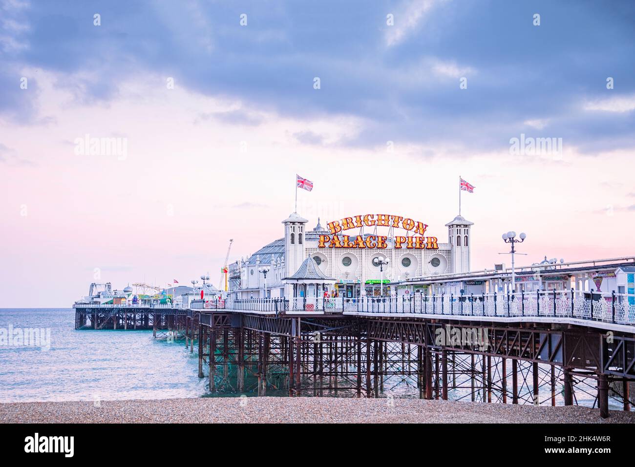 Brighton beach pier person hi-res stock photography and images - Alamy
