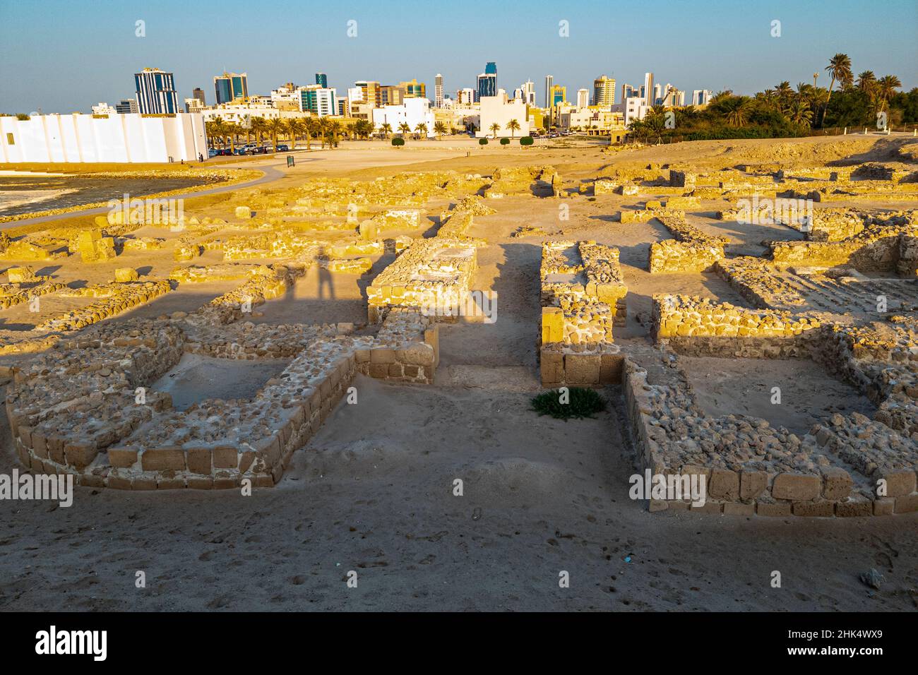 Qal'at al-Bahrain (Bahrain Fort), UNESCO World Heritage Site, Kingdom ...