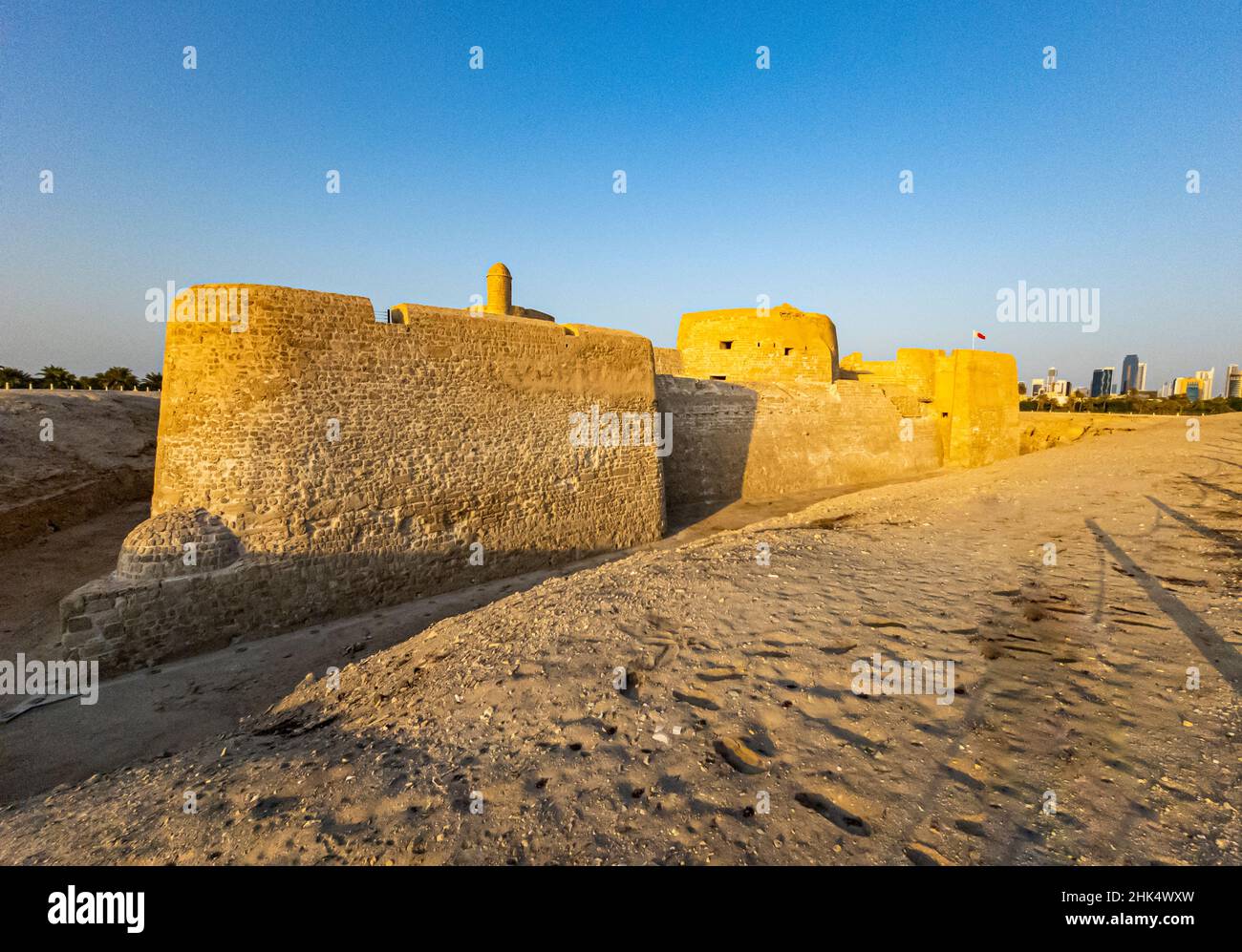 Qal'at al-Bahrain (Bahrain Fort), UNESCO World Heritage Site, Kingdom ...