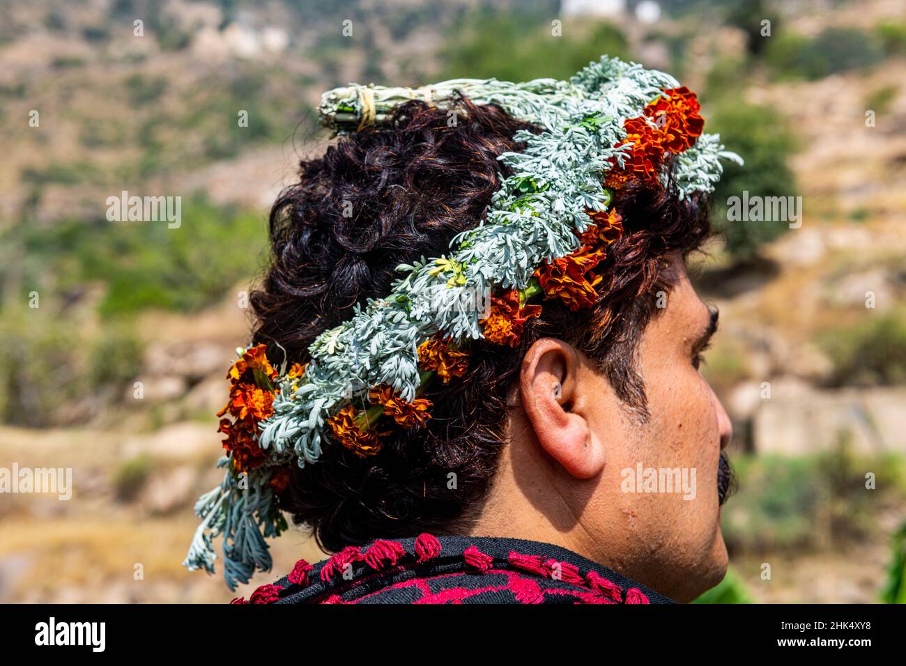 Traditional dressed man of the Qahtani Flower men tribe, Asir Mountains ...
