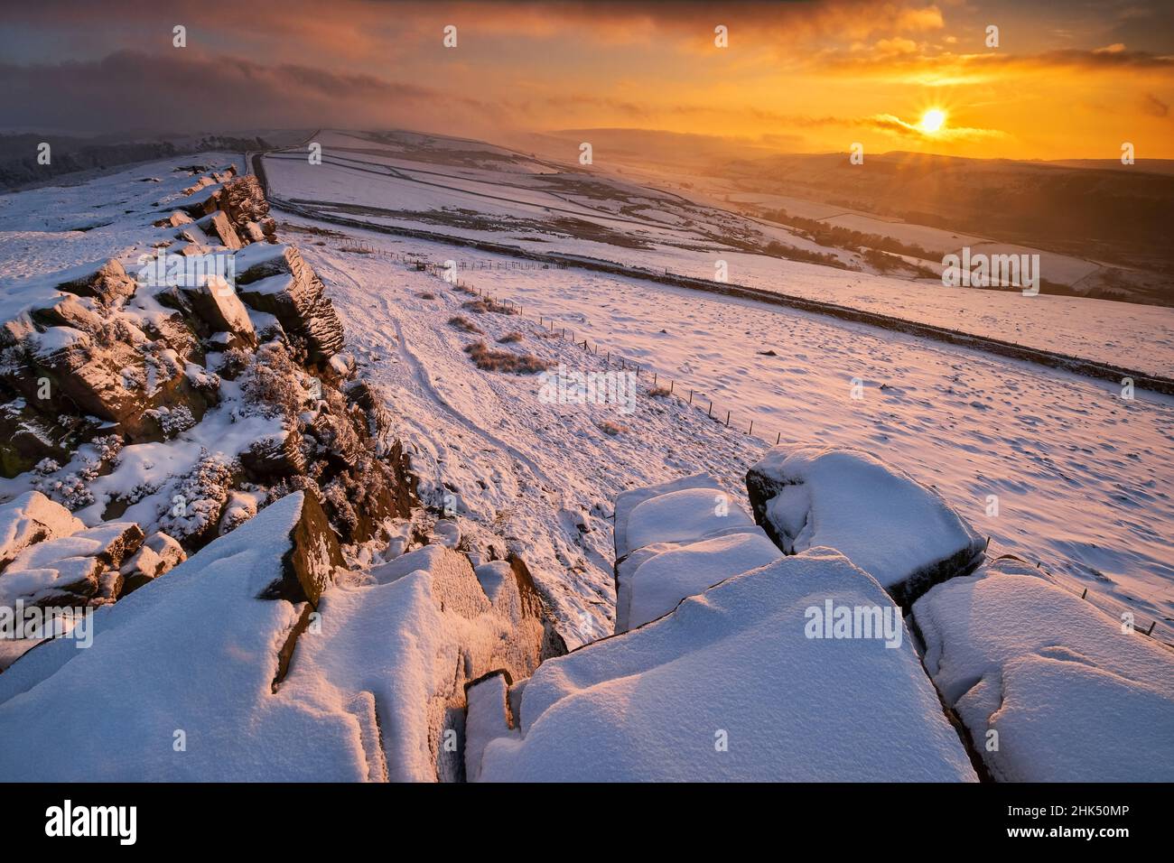 Windgather Rocks at sunset in winter, near Kettleshulme, Cheshire, Peak ...