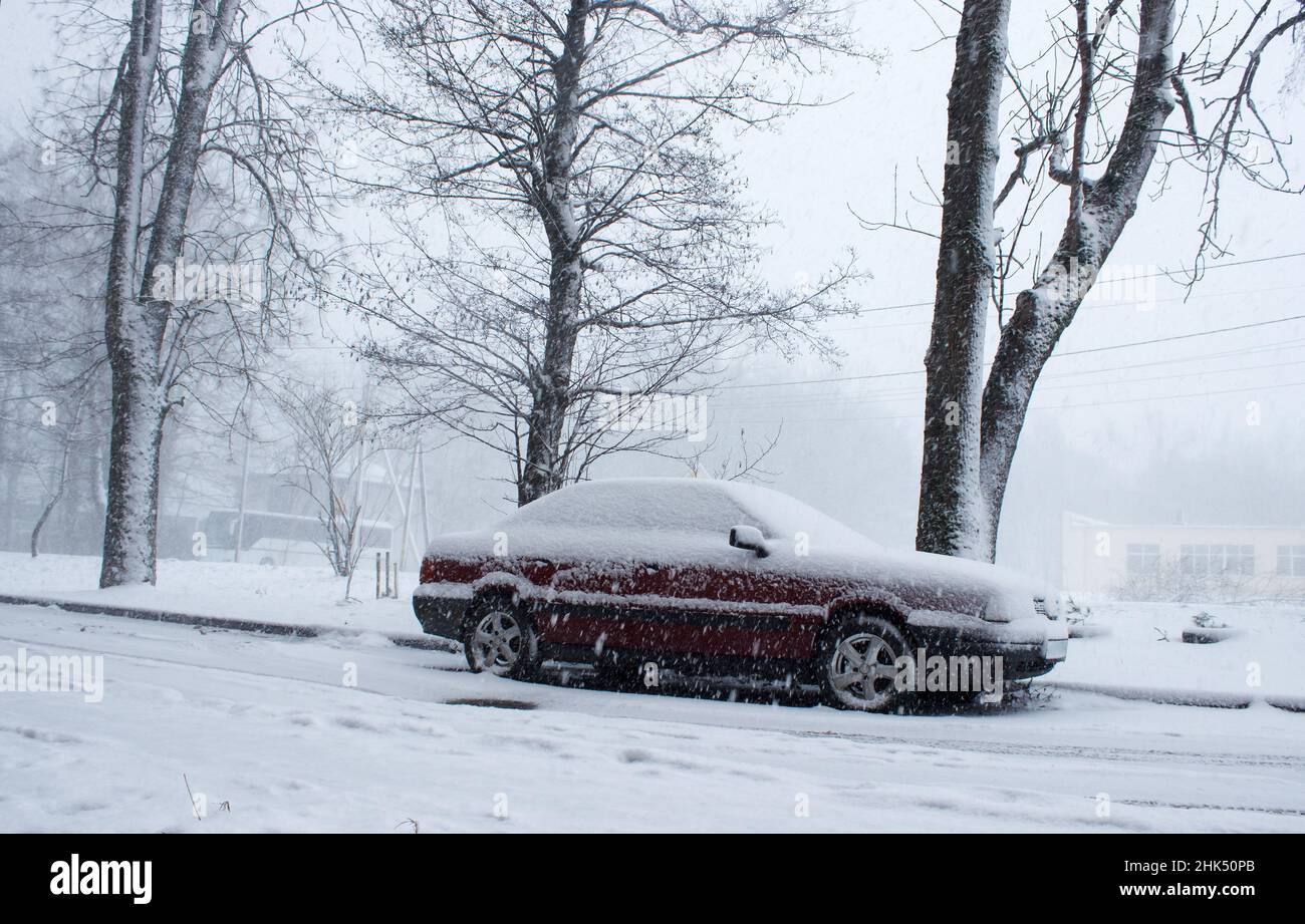 Cold and gloomy weather hi-res stock photography and images - Alamy