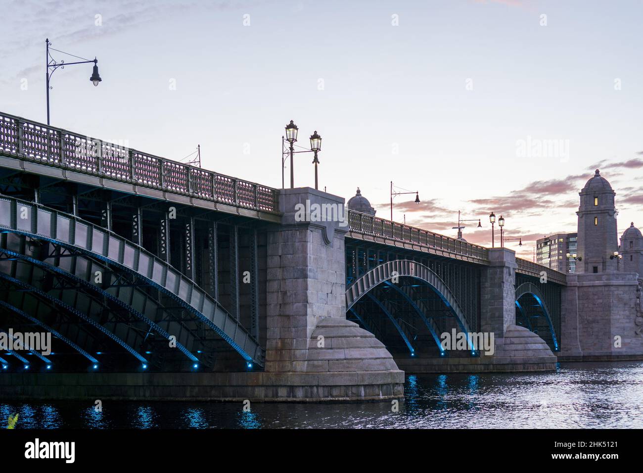 View of historic Longfellow Bridge over Charles River, connecting ...