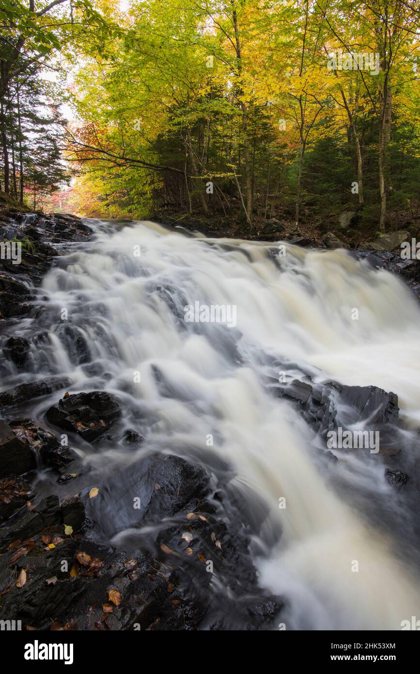 Waterfalls in north america hi-res stock photography and images - Alamy