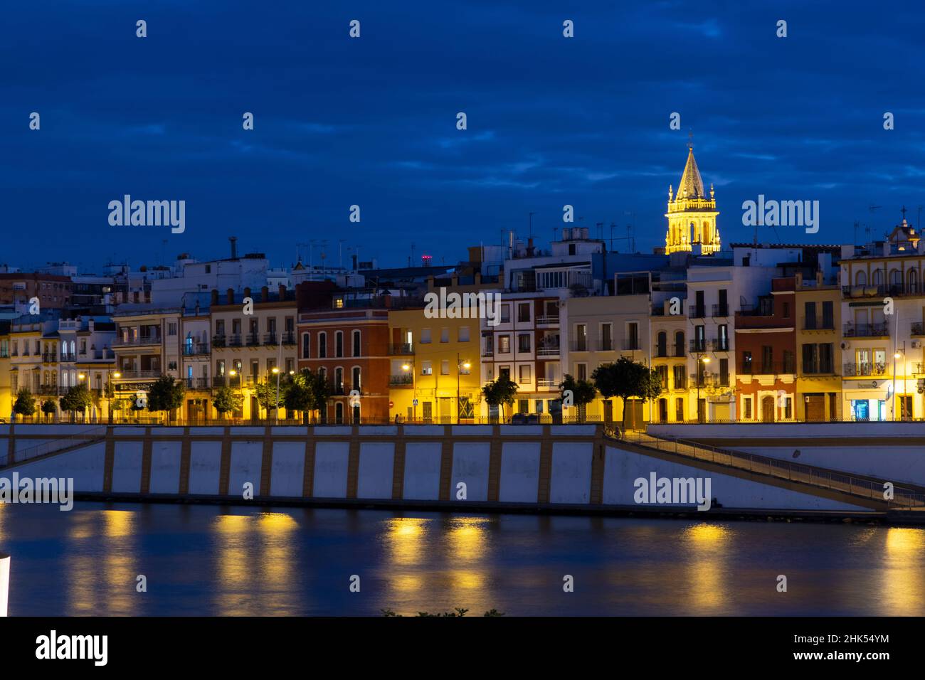 Waterfront view hi-res stock photography and images - Alamy