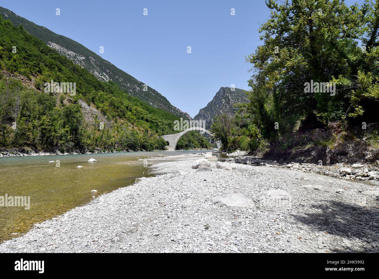 Greece, Plaka Bridge over the Arachthos River the largest single-arched ...