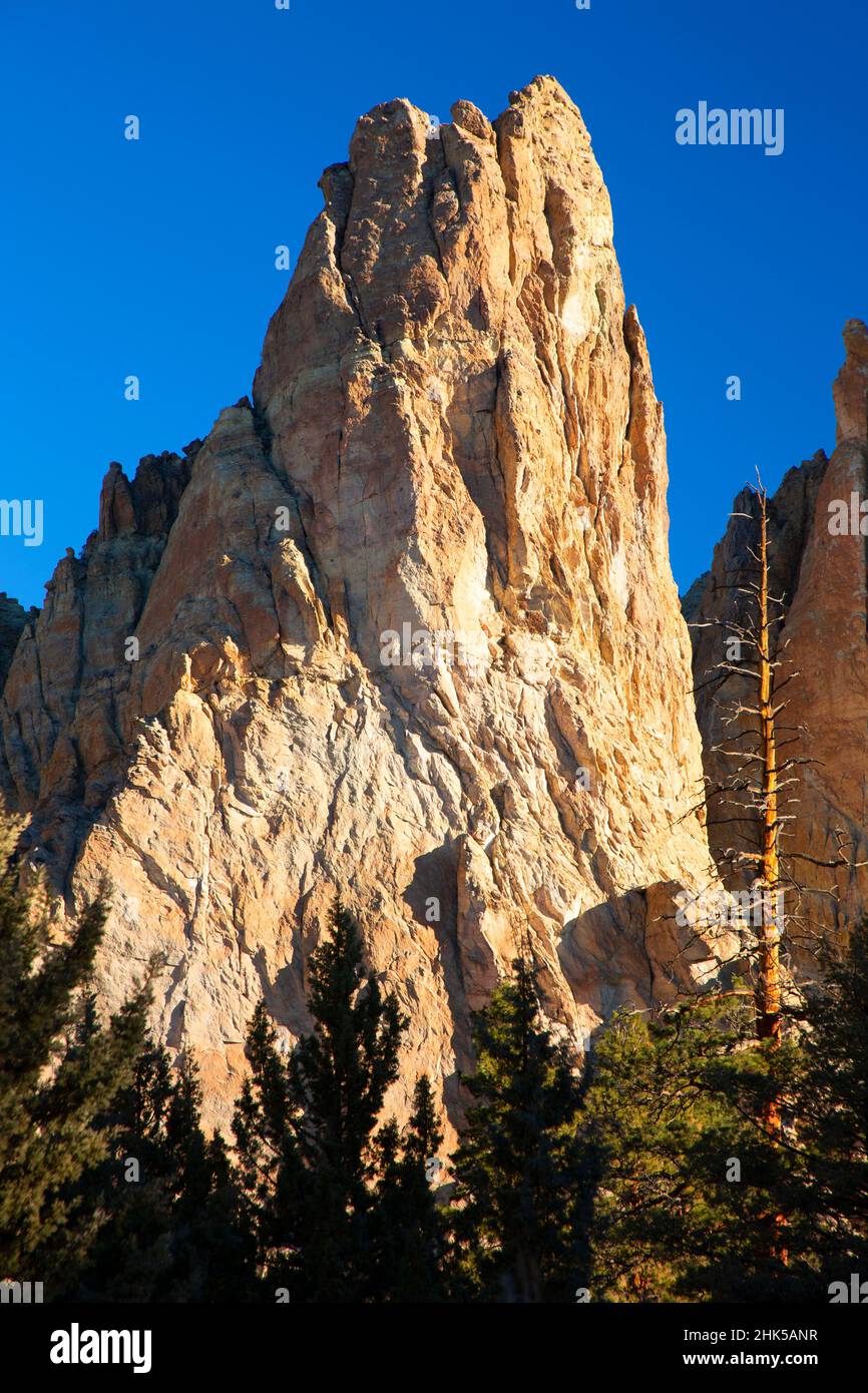 Smith Rocks from River Trail, Smith Rock State Park, Oregon Stock Photo ...