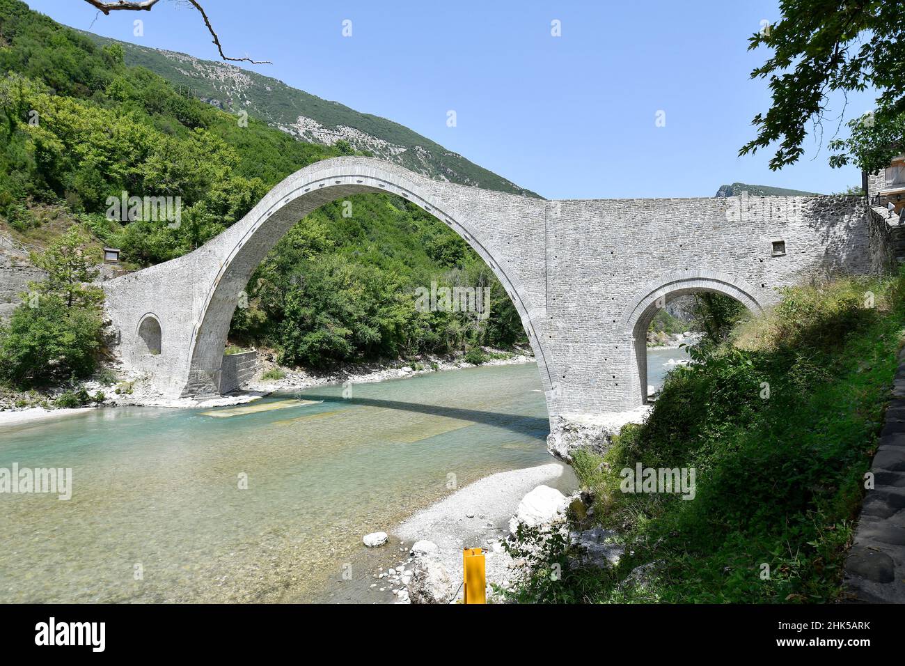 Greece, Epirus, reconstructed arch stone bridge of Plaka over Arachtos ...