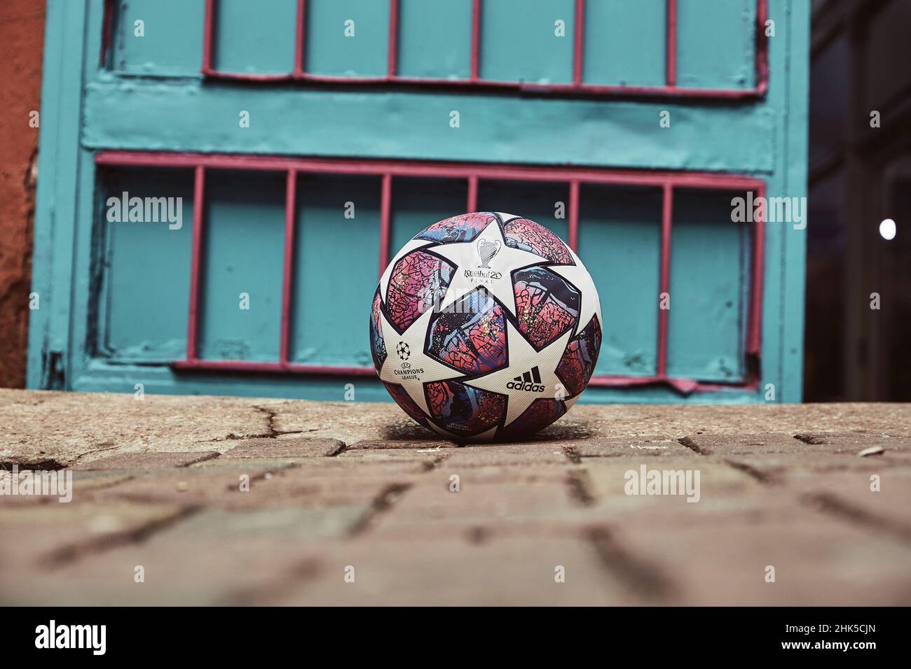 Football: Adidas Final, official match ball for the knockout stages and ...