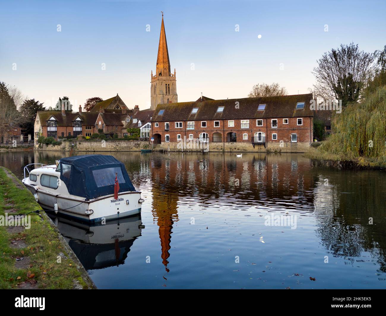 View of the Thames at Abingdon on a fine winter morning. We're on the ...
