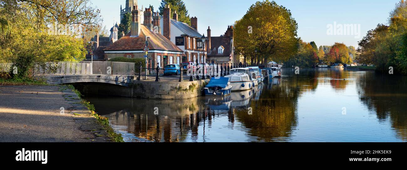 View of the Thames at Abingdon on a fine Autumn morning. We're on the ...
