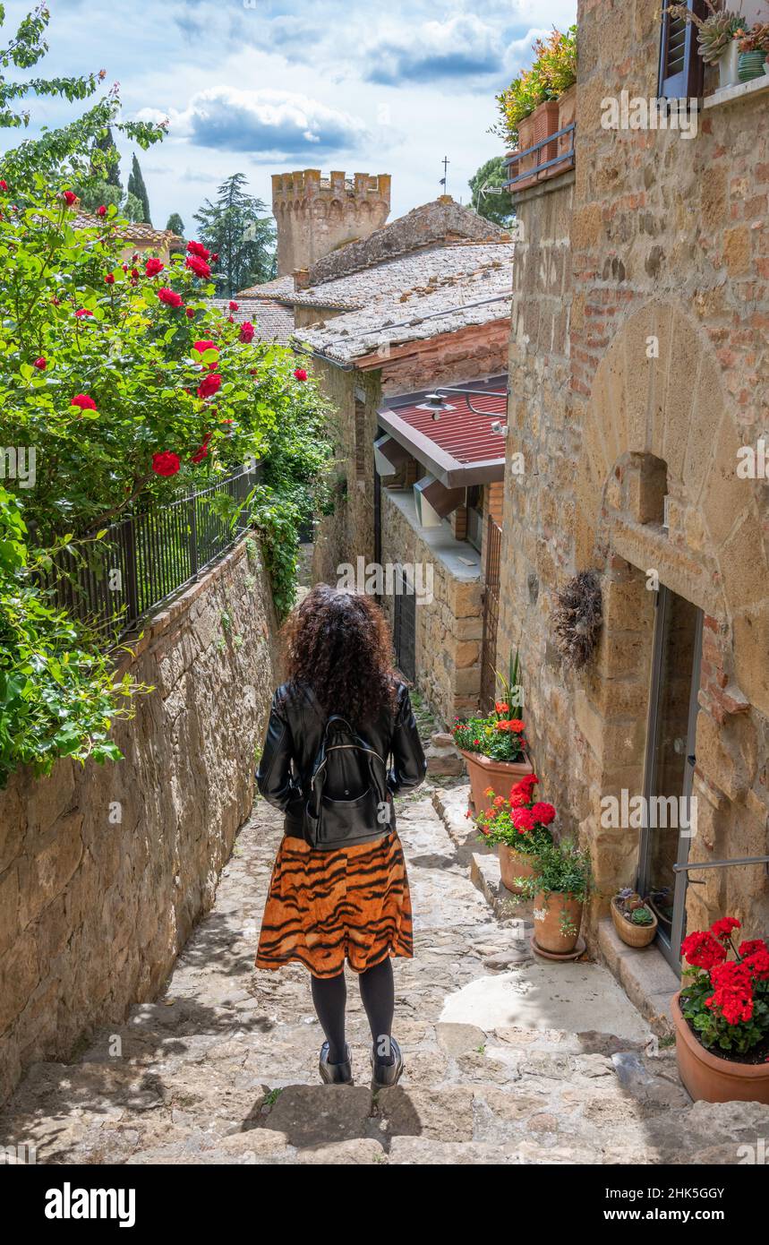 Monticchiello (Italy) - The wonderful medieval and artistic village of ...