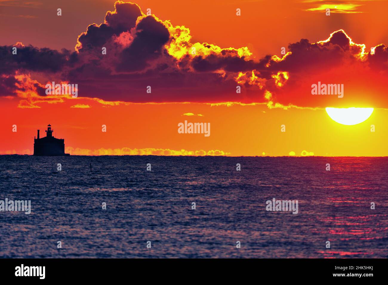 Wilson avenue water crib hi-res stock photography and images - Alamy