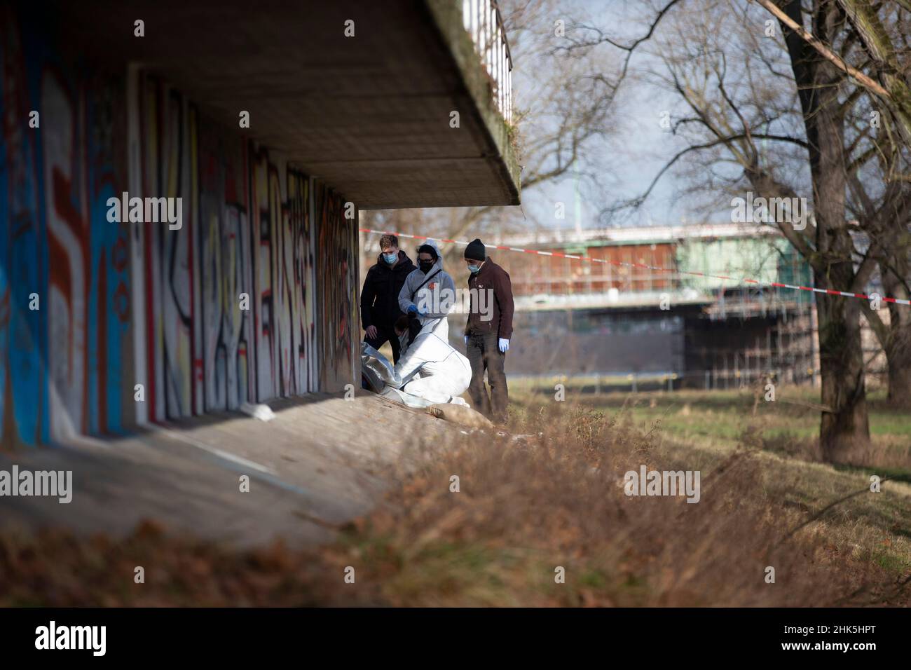 Corpse of a child hi-res stock photography and images - Alamy
